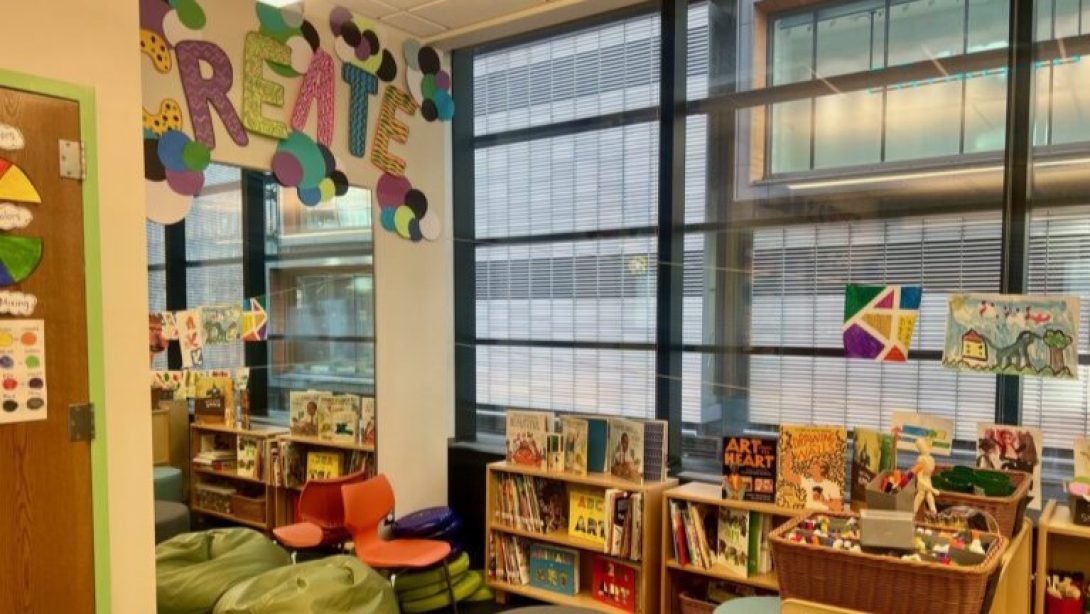 Albee Square Montessori Public School (P.S. 482) - Downtown Brooklyn