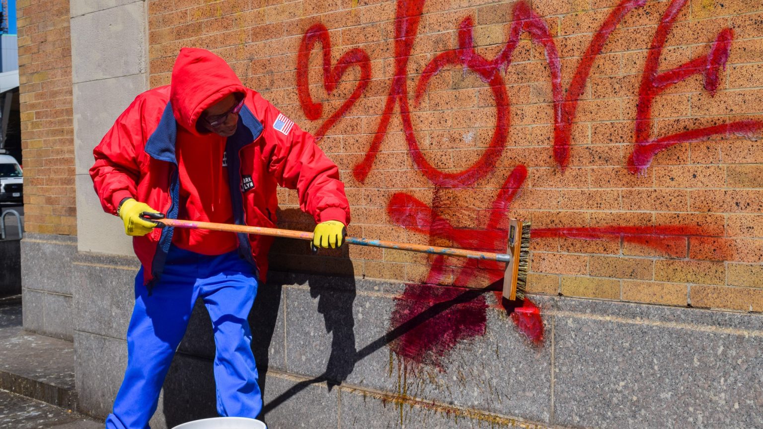 Members of The Doe Fund are a positive force for Downtown Brooklyn ...